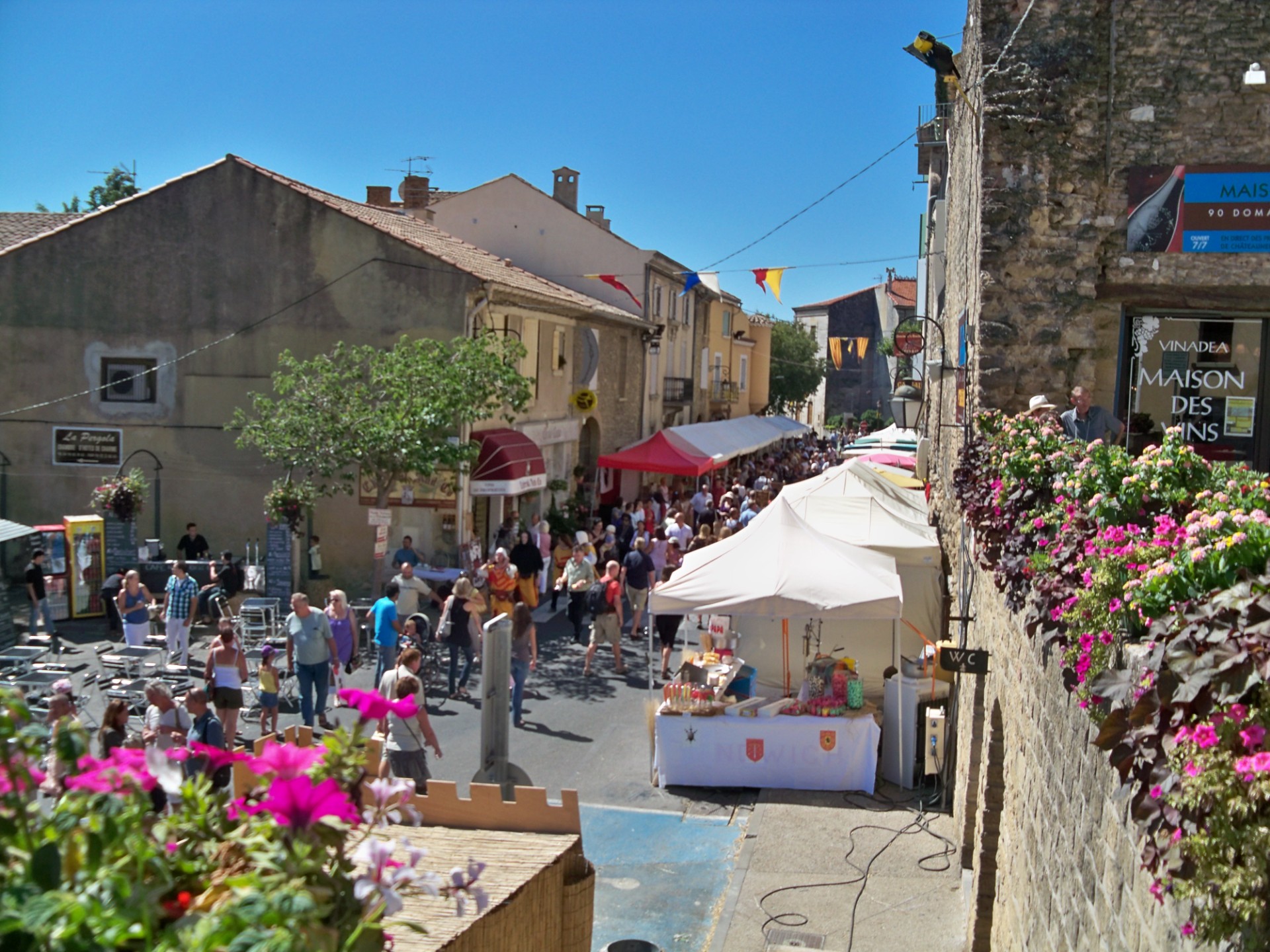 Côtes du Rhone Wine Trails - Provence - France | Tripsite