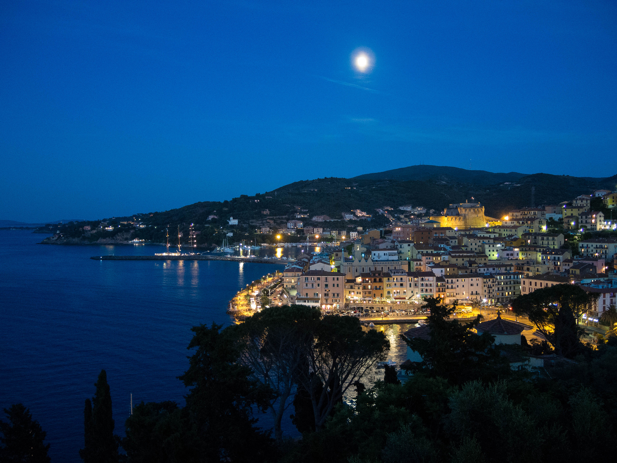 Guided Tuscan Coast and Islands - Italy | Tripsite